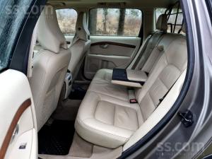 Brūns Volvo XC70 2010 Rīga, ar dzinēja tilpumu 2.40 L un nobraukumu 350 tūkst. km par 6350 €, foto 18 vietnē AUTOMOTO.COM.LV