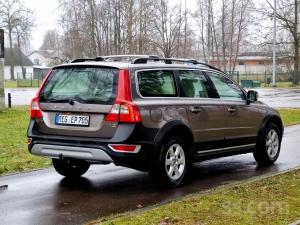 Brūns Volvo XC70 2010 Rīga, ar dzinēja tilpumu 2.40 L un nobraukumu 350 tūkst. km par 6350 €, foto 20 vietnē AUTOMOTO.COM.LV