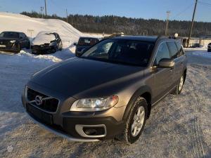 Brown Volvo XC70 2010 in Vilnius, with an engine capacity of 2.40 L and mileage of 398 thousand km for 6800 €, photo  on AUTOMOTO.COM.LV