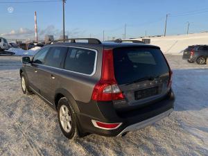 Brown Volvo XC70 2010 in Vilnius, with an engine capacity of 2.40 L and mileage of 398 thousand km for 6800 €, photo 3 on AUTOMOTO.COM.LV