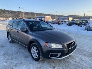 Brown Volvo XC70 2010 in Vilnius, with an engine capacity of 2.40 L and mileage of 398 thousand km for 6800 €, photo 9 on AUTOMOTO.COM.LV