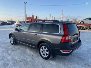 Brown Volvo XC70 2010 in Vilnius, with an engine capacity of 2.40 L and mileage of 398 thousand km for 6800 €, photo 12 on AUTOMOTO.COM.LV