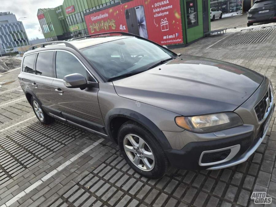 Brūns Volvo XC70 2010 Viļņa, ar dzinēja tilpumu 3.20 L un nobraukumu 341 tūkst. km par 5900 €, foto 2 vietnē AUTOMOTO.COM.LV