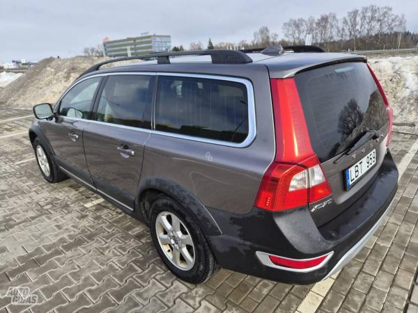 Brown Volvo XC70 2010 in Vilnius, with an engine capacity of 3.20 L and mileage of 341 thousand km for 5900 €, photo 4 on AUTOMOTO.COM.LV