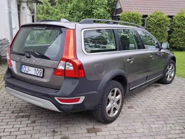Brūns Volvo XC70 2010 Jūrmala, ar dzinēja tilpumu 2.00 L un nobraukumu 269 tūkst. km par 6390 €, foto 3 vietnē AUTOMOTO.COM.LV