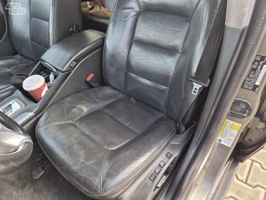Brūns Volvo XC70 2010 Viļņa, ar dzinēja tilpumu 3.20 L un nobraukumu 341 tūkst. km par 5300 €, foto 9 vietnē AUTOMOTO.COM.LV