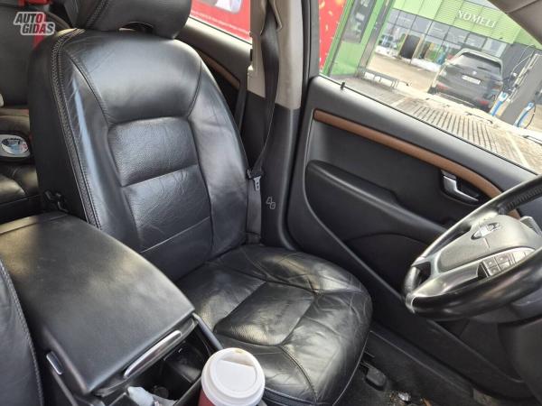 Brūns Volvo XC70 2010 Viļņa, ar dzinēja tilpumu 3.20 L un nobraukumu 341 tūkst. km par 5300 €, foto 10 vietnē AUTOMOTO.COM.LV