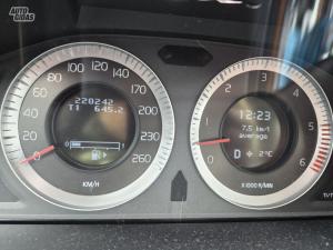 Brūns Volvo XC70 2010 Viļņa, ar dzinēja tilpumu 3.20 L un nobraukumu 341 tūkst. km par 5300 €, foto 16 vietnē AUTOMOTO.COM.LV