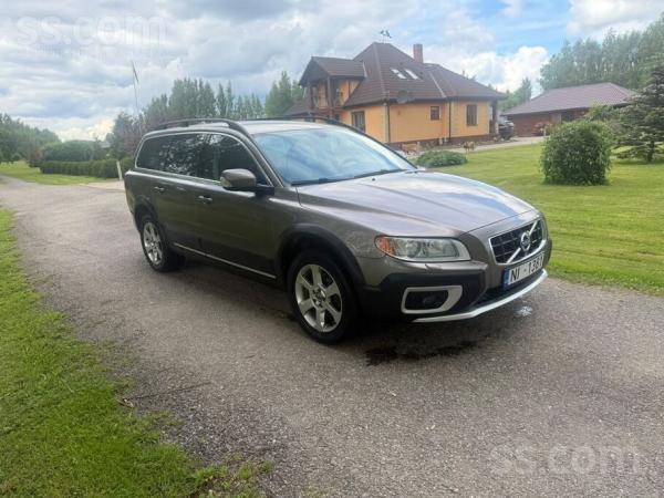 Brūns Volvo XC70 2010 Tukums, ar dzinēja tilpumu 2.40 L un nobraukumu 0 tūkst. km par 6490 €, foto 2 vietnē AUTOMOTO.COM.LV