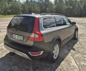 Brūns Volvo XC70 2010 Liepāja, ar dzinēja tilpumu 2.00 L un nobraukumu 380 tūkst. km par 6650 €, foto 4 vietnē AUTOMOTO.COM.LV