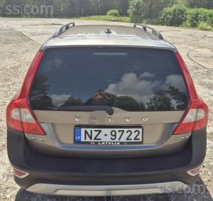 Brūns Volvo XC70 2010 Liepāja, ar dzinēja tilpumu 2.00 L un nobraukumu 380 tūkst. km par 6650 €, foto 12 vietnē AUTOMOTO.COM.LV
