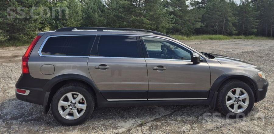 Brūns Volvo XC70 2010 Liepāja, ar dzinēja tilpumu 2.00 L un nobraukumu 380 tūkst. km par 6650 €, foto 14 vietnē AUTOMOTO.COM.LV