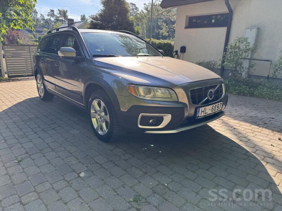 Brūns Volvo XC70 2010 Rīga, ar dzinēja tilpumu 2.40 L un nobraukumu 392 tūkst. km par 5800 €, foto 4 vietnē AUTOMOTO.COM.LV