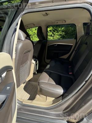 Brūns Volvo XC70 2010 Rīga, ar dzinēja tilpumu 2.40 L un nobraukumu 392 tūkst. km par 5800 €, foto 11 vietnē AUTOMOTO.COM.LV
