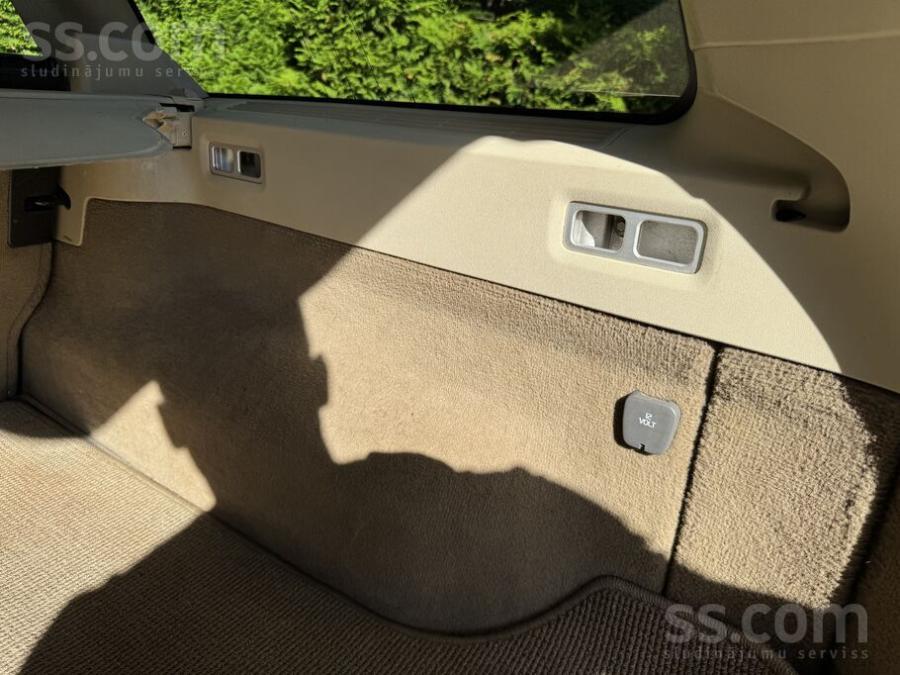 Brūns Volvo XC70 2010 Rīga, ar dzinēja tilpumu 2.40 L un nobraukumu 392 tūkst. km par 5800 €, foto 14 vietnē AUTOMOTO.COM.LV