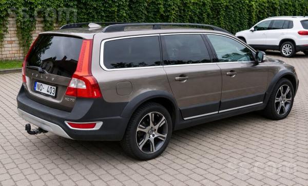 Brūns Volvo XC70 2010 Jelgava, ar dzinēja tilpumu 2.00 L un nobraukumu 412 tūkst. km par 5300 €, foto 3 vietnē AUTOMOTO.COM.LV