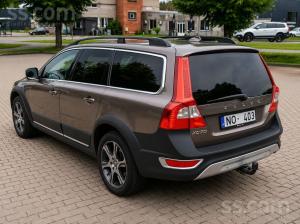 Brown Volvo XC70 2010 in Jelgava, with an engine capacity of 2.00 L and mileage of 412 thousand km for 5300 €, photo 5 on AUTOMOTO.COM.LV