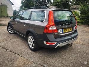 Brūns Volvo XC70 2010 Raseiniai, ar dzinēja tilpumu 2.40 L un nobraukumu 151 tūkst. km par 3090 €, foto  vietnē AUTOMOTO.COM.LV