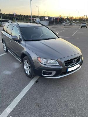 Brūns Volvo XC70 2010 Viļņa, ar dzinēja tilpumu 2.40 L un nobraukumu 394 tūkst. km par 5300 €, foto  vietnē AUTOMOTO.COM.LV
