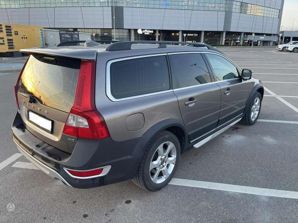 Brūns Volvo XC70 2010 Viļņa, ar dzinēja tilpumu 2.40 L un nobraukumu 394 tūkst. km par 5300 €, foto 5 vietnē AUTOMOTO.COM.LV