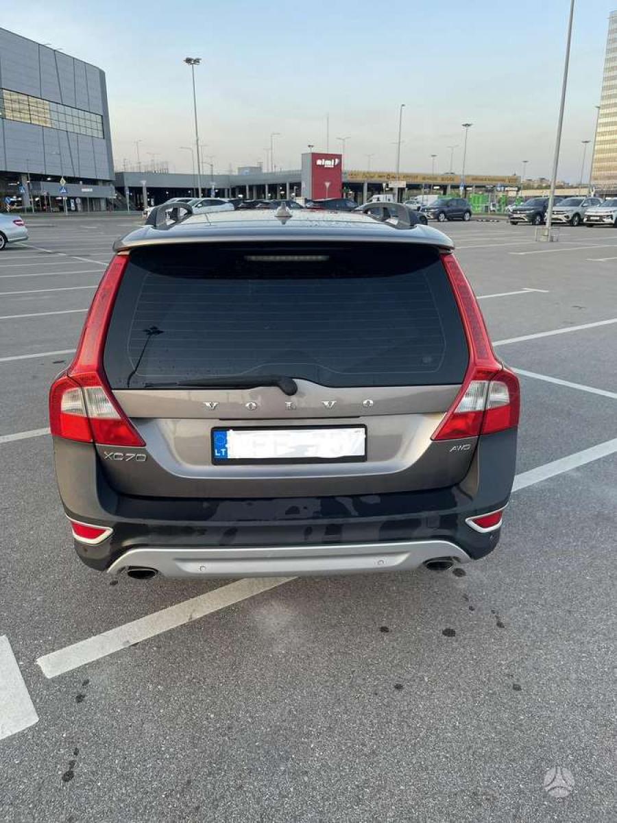 Brūns Volvo XC70 2010 Viļņa, ar dzinēja tilpumu 2.40 L un nobraukumu 394 tūkst. km par 5300 €, foto 6 vietnē AUTOMOTO.COM.LV