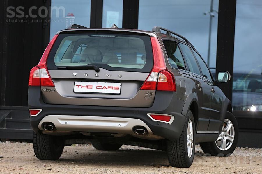 Brūns Volvo XC70 2010 Tukums, ar dzinēja tilpumu 2.40 L un nobraukumu 345 tūkst. km par 8090 €, foto 3 vietnē AUTOMOTO.COM.LV