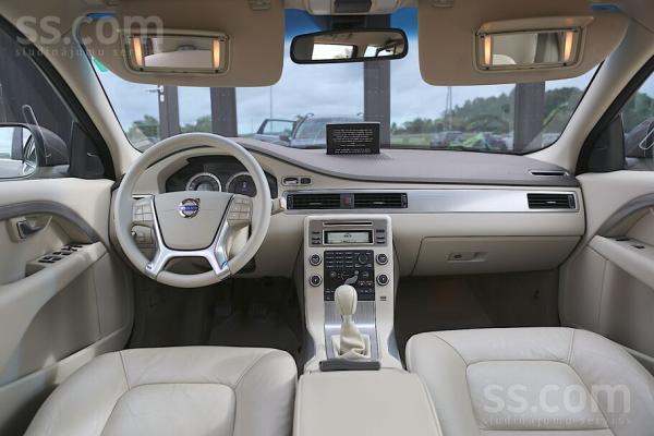 Volvo XC70 2010 Tukums vietnē Brūns Volvo XC70 2010 Tukums, ar dzinēja tilpumu 2.40 L un nobraukumu 345 tūkst. km par 8090 €, foto 9 vietnē AUTOMOTO.COM.LV
