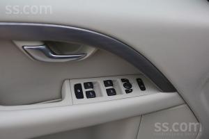 Brūns Volvo XC70 2010 Tukums, ar dzinēja tilpumu 2.40 L un nobraukumu 345 tūkst. km par 8090 €, foto 12 vietnē AUTOMOTO.COM.LV