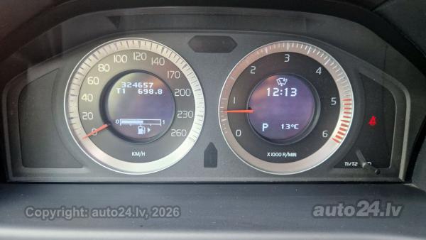 Brown Volvo XC70 2010 in Tallinn, with an engine capacity of 2.40 L and mileage of 325 thousand km for 6500 €, photo 9 on AUTOMOTO.COM.LV