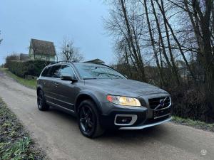 Brown Volvo XC70 2011 in Utena, with an engine capacity of 2.40 L and mileage of 236 thousand km for 8100 €, photo 7 on AUTOMOTO.COM.LV