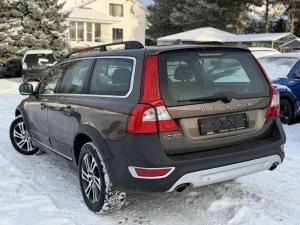 Brown Volvo XC70 2011 in Utena, with an engine capacity of 2.40 L and mileage of 289 thousand km for 6290 €, photo 4 on AUTOMOTO.COM.LV