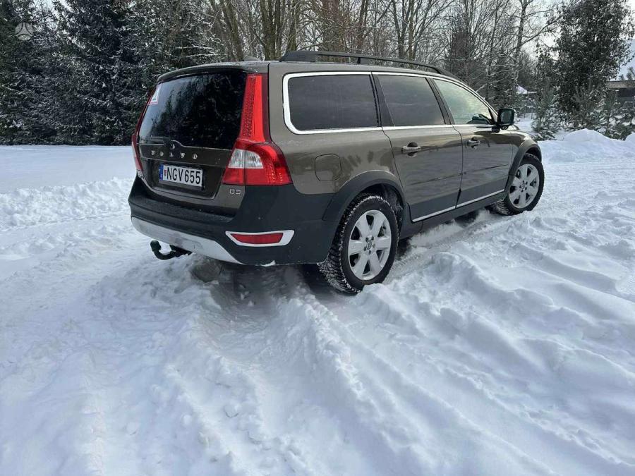 Brūns Volvo XC70 2011 Pasvalys, ar dzinēja tilpumu 1.98 L un nobraukumu 333 tūkst. km par 10250 €, foto 2 vietnē AUTOMOTO.COM.LV
