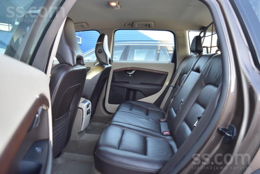 Brūns Volvo XC70 2011 Rīga, ar dzinēja tilpumu 2.40 L un nobraukumu 123 tūkst. km par 13900 €, foto 14 vietnē AUTOMOTO.COM.LV