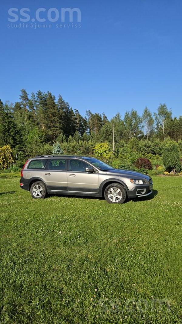 Brūns Volvo XC70 2011 Madona, ar dzinēja tilpumu 2.40 L un nobraukumu 240 tūkst. km par 7800 €, foto 2 vietnē AUTOMOTO.COM.LV