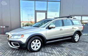 Brūns Volvo XC70 2011 Šauļi, ar dzinēja tilpumu 3.20 L un nobraukumu 260 tūkst. km par 5500 €, foto 2 vietnē AUTOMOTO.COM.LV