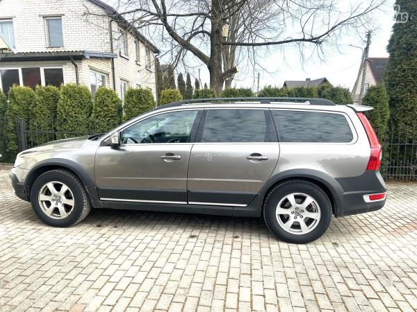 Brūns Volvo XC70 2011 Akmenė, ar dzinēja tilpumu 2.40 L un nobraukumu 326 tūkst. km par 6800 €, foto 6 vietnē AUTOMOTO.COM.LV