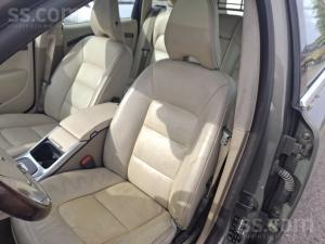 Brown Volvo XC70 2011 in Talsi, with an engine capacity of 2.40 L and mileage of 266 thousand km for 8300 €, photo 10 on AUTOMOTO.COM.LV