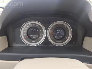 Brown Volvo XC70 2011 in Talsi, with an engine capacity of 2.40 L and mileage of 266 thousand km for 8300 €, photo 16 on AUTOMOTO.COM.LV