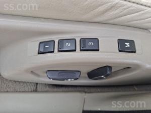 Brown Volvo XC70 2011 in Talsi, with an engine capacity of 2.40 L and mileage of 266 thousand km for 8300 €, photo 25 on AUTOMOTO.COM.LV