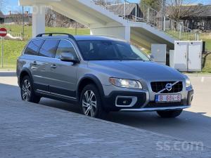 Brown Volvo XC70 2011 in Rezekne, with an engine capacity of 2.40 L and mileage of 337 thousand km for 8500 €, photo 4 on AUTOMOTO.COM.LV