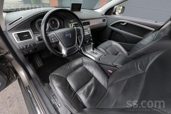 Brūns Volvo XC70 2011 Jelgava, ar dzinēja tilpumu 2.00 L un nobraukumu 0 tūkst. km par 8350 €, foto 8 vietnē AUTOMOTO.COM.LV