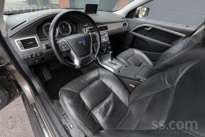 Brown Volvo XC70 2011 in Jelgava, with an engine capacity of 2.00 L and mileage of 0 thousand km for 8350 €, photo 9 on AUTOMOTO.COM.LV