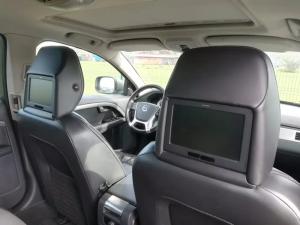 Brown Volvo XC70 2011 in Saldus, with an engine capacity of 2.00 L and mileage of 330 thousand km for 8600 €, photo 11 on AUTOMOTO.COM.LV