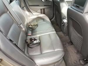 Brown Volvo XC70 2011 in Saldus, with an engine capacity of 2.00 L and mileage of 330 thousand km for 8600 €, photo 13 on AUTOMOTO.COM.LV