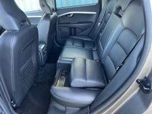 Brown Volvo XC70 2011 in Riga, with an engine capacity of 2.00 L and mileage of 265 thousand km for 8995 €, photo 10 on AUTOMOTO.COM.LV