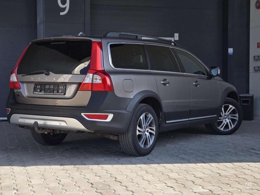 Brūns Volvo XC70 2011 Viļņa, ar dzinēja tilpumu 1.99 L un nobraukumu 276 tūkst. km par 8950 €, foto 6 vietnē AUTOMOTO.COM.LV
