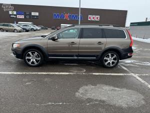 Brown Volvo XC70 2012 in Kaunas, with an engine capacity of 2.00 L and mileage of 277 thousand km for 9999 €, photo 2 on AUTOMOTO.COM.LV