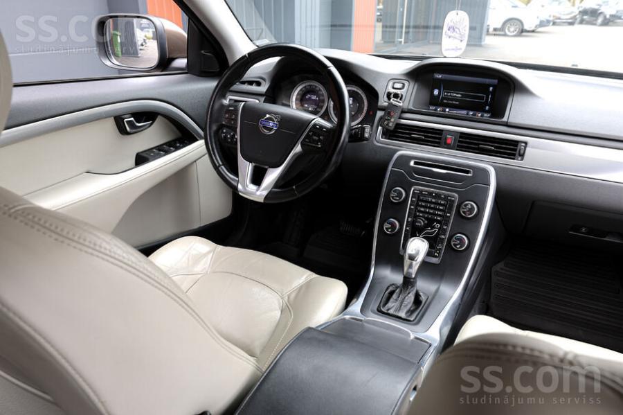 Коричневый Вольво ХС70 2012 в Елгава, объемом двигателя 2.40 л и пробегом 0 тыс. км за 9850 €, фото 14 на AUTOMOTO.COM.LV