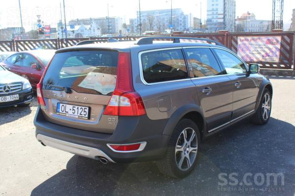 Brūns Volvo XC70 2012 Liepāja, ar dzinēja tilpumu 2.40 L un nobraukumu 251 tūkst. km par 11800 €, foto 4 vietnē AUTOMOTO.COM.LV