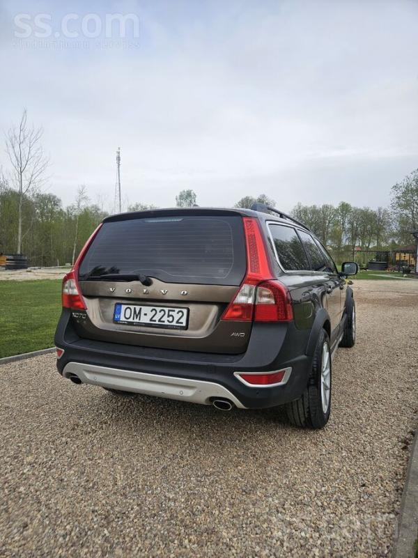 Brūns Volvo XC70 2012 Ogre, ar dzinēja tilpumu 2.40 L un nobraukumu 300 tūkst. km par 7300 €, foto 10 vietnē AUTOMOTO.COM.LV